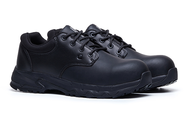 5 Metal-Free Safety Shoes for Employees Using PPE | SFC