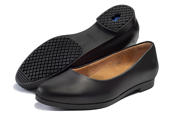 5 Suitable Footwear Styles for Public Transport Drivers | SFC